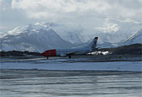 Top 10 Airport Approaches 2011 | PrivateFly